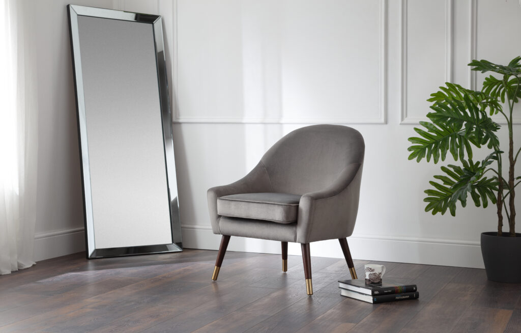 Elliot Arm Chair | Accent Chairs | The Bay Furniture Company